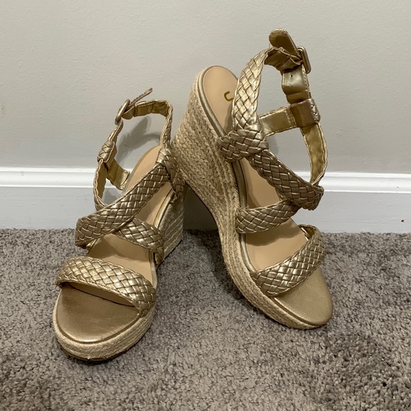 Unisa | Shoes | Unisa Gold Rope Natural Wedge Womens New Resort Wear ...